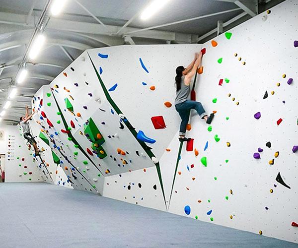 ODM Rock Climbing Wall Playground Equipment , Climbing Wall For Kids