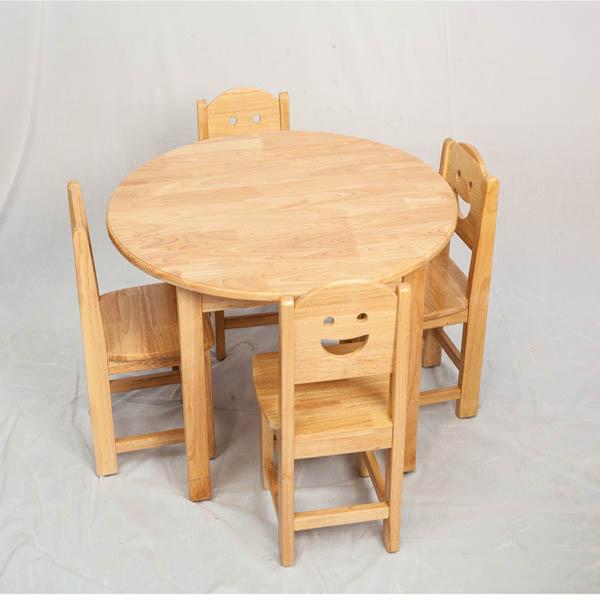 Wood Kindergarten Classroom Furniture Tables With Safety Rounded Edge